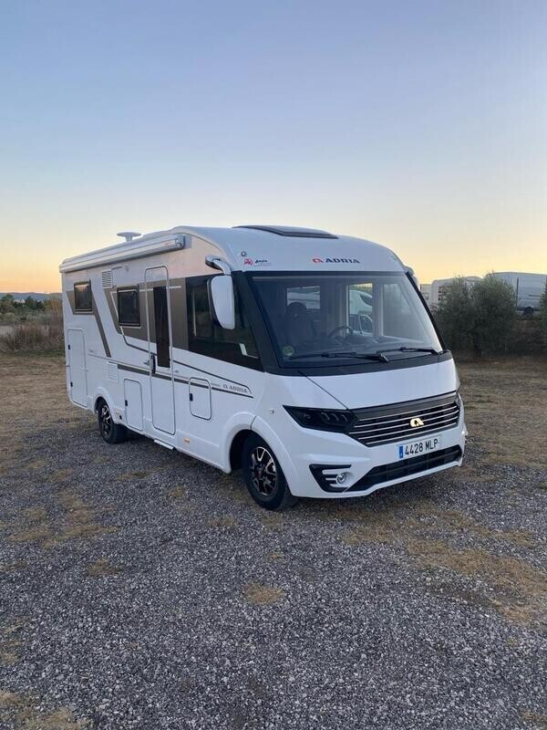 Adria SONIC PLUS 600 SL (36650982) Campanda.de