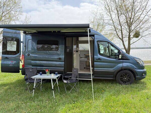 LMC Ford Innovan 590 (66602754) Campanda.fr